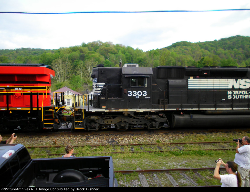 Norfolk Southern SD40-2 ES44AC